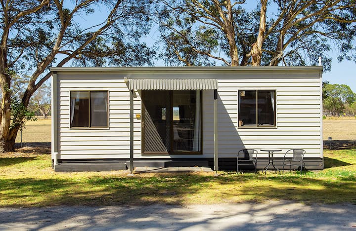 Standard Villa (Sleeps 4) - Penola