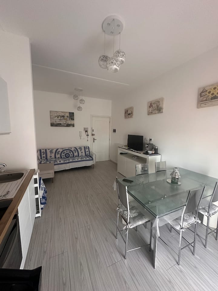 Appartement à 500 M De La Mer Place De Park - Loano