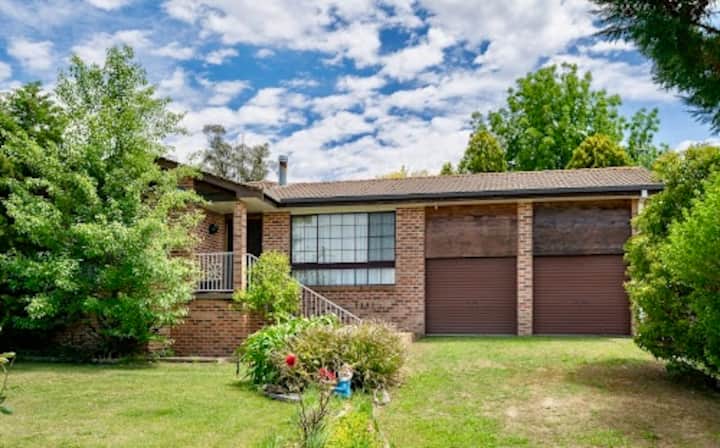 Master Built Home Located 5km East Of Bathurst Cbd - Bathurst