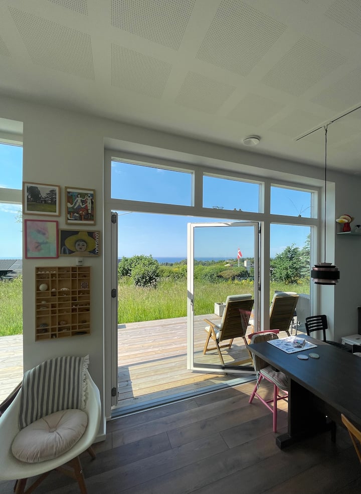 Helt Nyt Sommerhus Med Havudsigt - Denmark