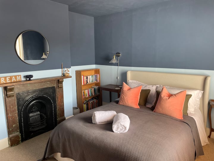 Beach Hideaway! Seaside. Dog Friendly, Comfortable - Isle of Wight