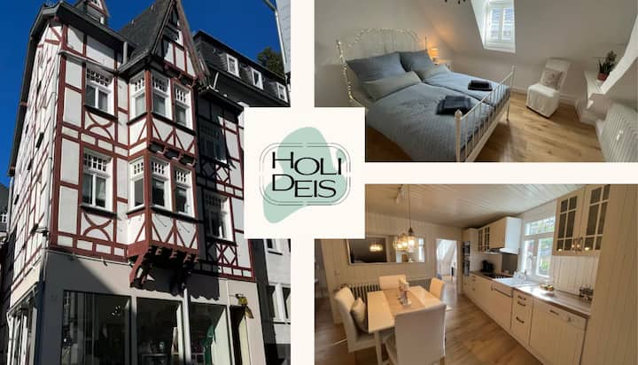 Holideis Monschau Center Burgblick 3-room-flat - Montjoie