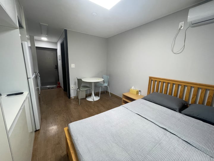 7조천읍 조용한 제주정취 오름뷰가 예쁜 숙소 - Jeju-si