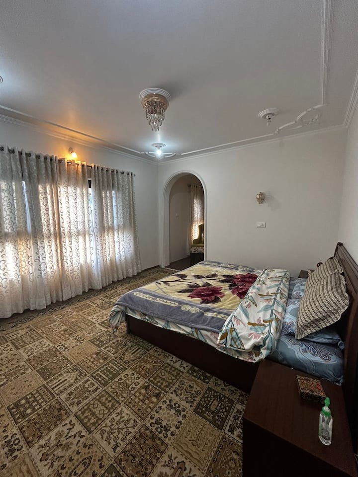 Alpine Bliss Bungalow (Hot And Cold Ac Room) - Srinagar