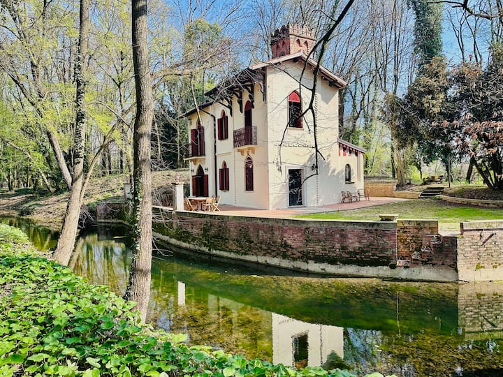 3-br House With Expansive Outdoor & Free Parking - Padua
