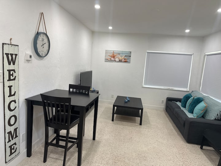 Beach Apartment In Hollywood - Dania Beach