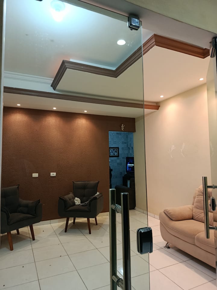 Casa Espaçosa Mobiliada. - Penedo