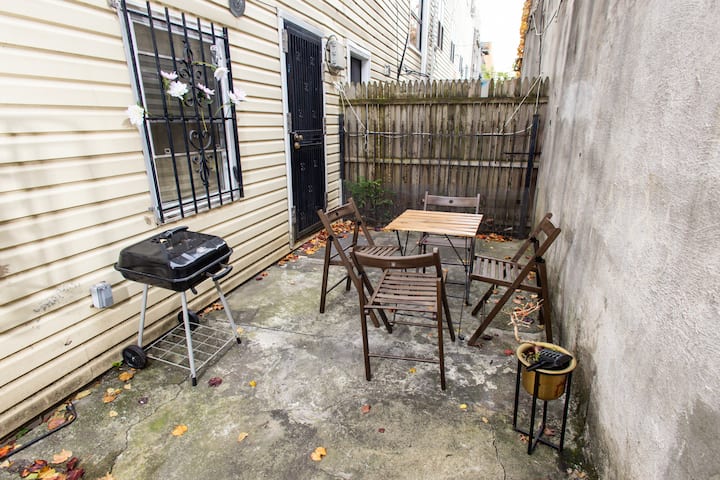 Bedstuy 2 Bedrooms Private Patio - Brooklyn, NY