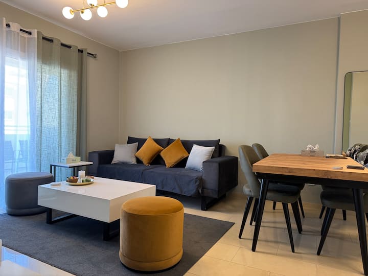 Renovated Downtown Apartment - Larnaca