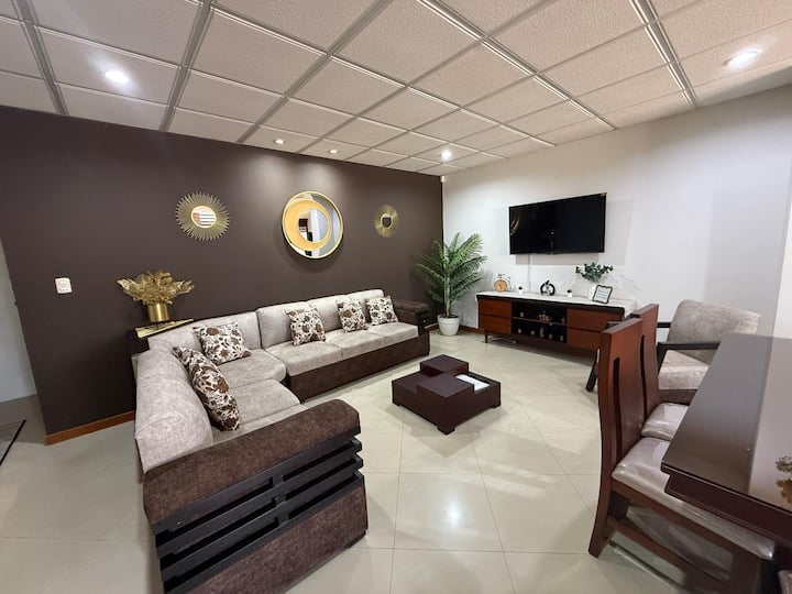 Moderno Apto 3 Dormitorios +Parking-zona Exclusiva - Cuenca