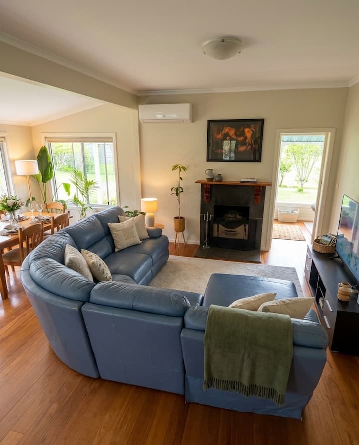 80-acre Farmstay | Kangaroos + Wine Country - Lochinvar