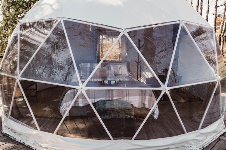 Stargazing Dome On A Family Farm (The Starling)! - Alberta