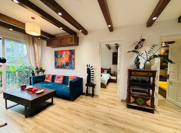 Large & Quiet 60sqm Old Quarter Oasis For Couples - Hanói