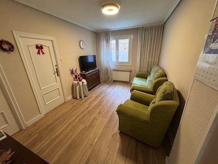 Habitación Fresca  Y Limpia. 
Ambiente Familiar A - Valladolid, España