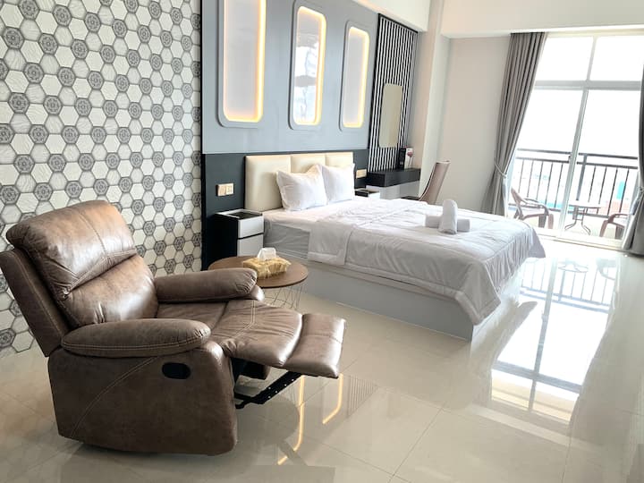 Wiwi Formosa Residence-balcony-spacious-netflix - Batam