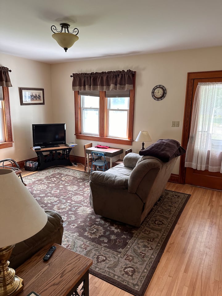 Manistee Spacious Home - Manistee, MI