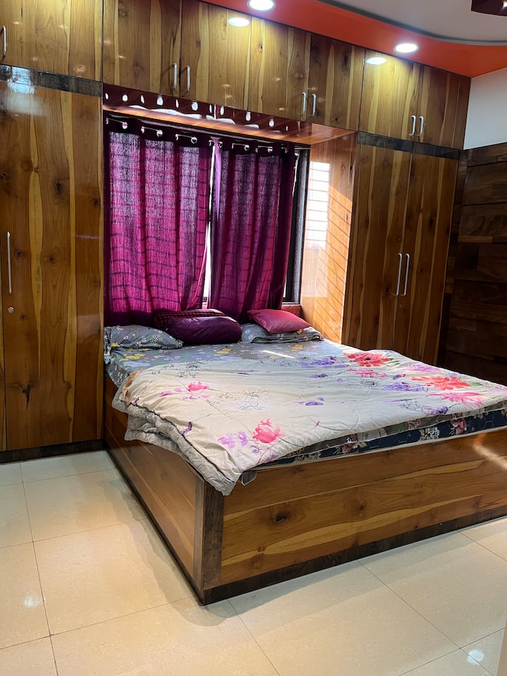 Family Home Stay Flat With Room Sharing - Raipur