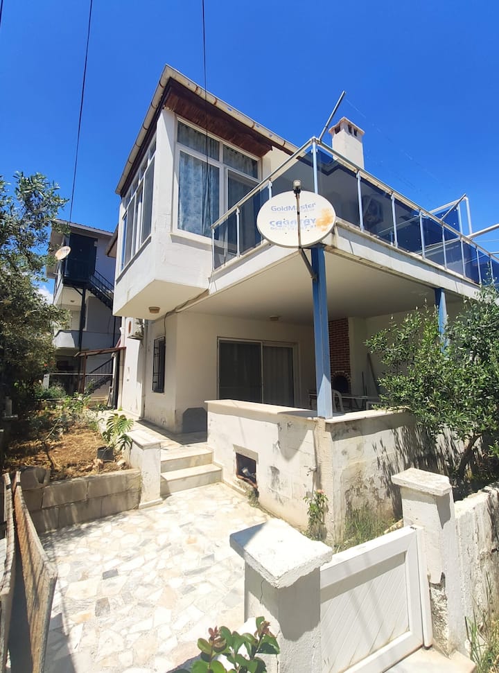 Akdeniz Sahilinde 2 Katlı Ev - Silifke