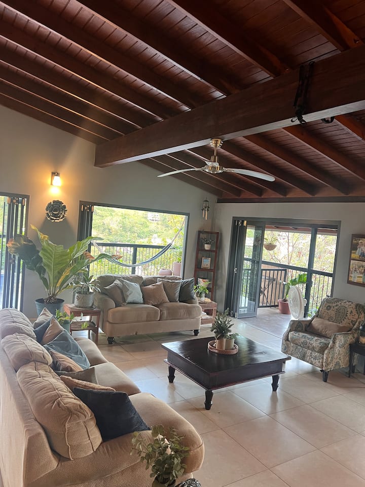 Pos House Rental For Trinidad Carnival - Port of Spain