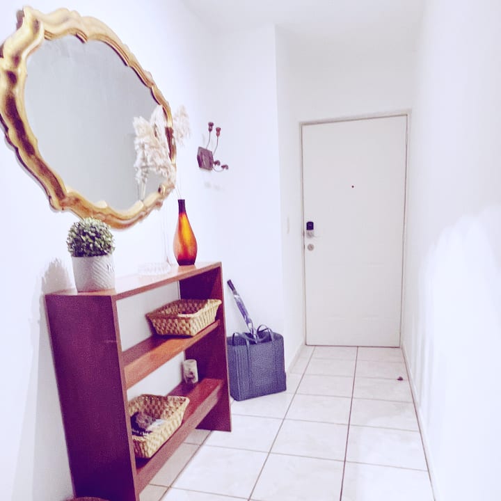 Casa Daisy: San Benito Oasis + Early Check-in - San Salvador