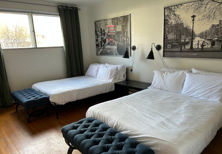 2.5km To Stampede And Bmo/ Free Parking/ Sleeps 8 - Calgary