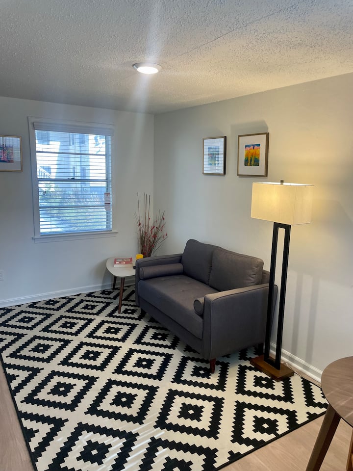 Renovated And Charming Apt In Cooper Young - Memphis, TN