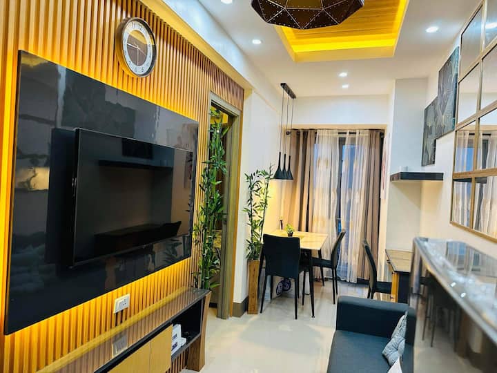 Elegant 1 Bedroom/balcony Free Wifi Netflix @ Fame - Pasig