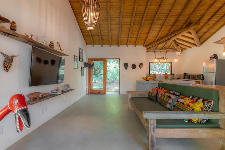 Mata Das Orquídeas. Trancoso Em Meio A Natureza - Trancoso