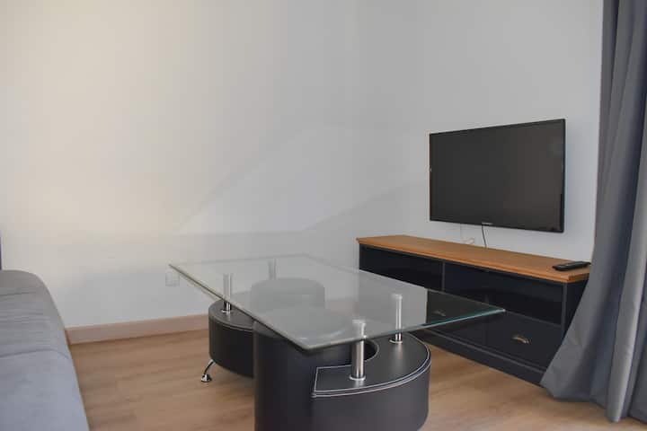 Maison Lumineuse Avec Terrasse & Parking - Auxerre