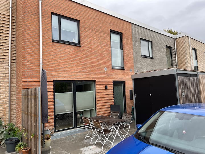 Nyt Townhouse Tæt På City - Odense