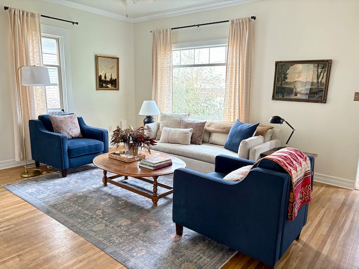 Downtown Gathering Place - Pullman