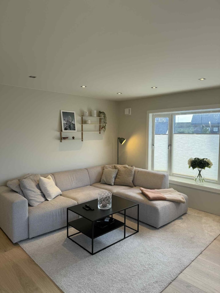 Hus Nær Flyplassen - 스타방에르