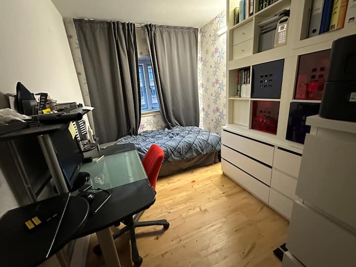Good, Quiet Place To Crash - Copenhague