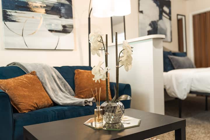 Cowboys Chic Studio: 3 Miles To At&t Stadium - Globe Life Field - Arlington