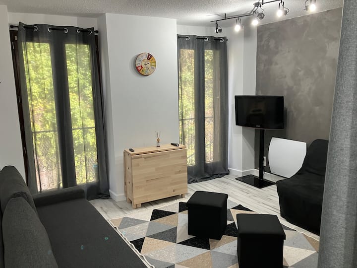 Beau Studio De 24m2 Centre Ville - Cauterets