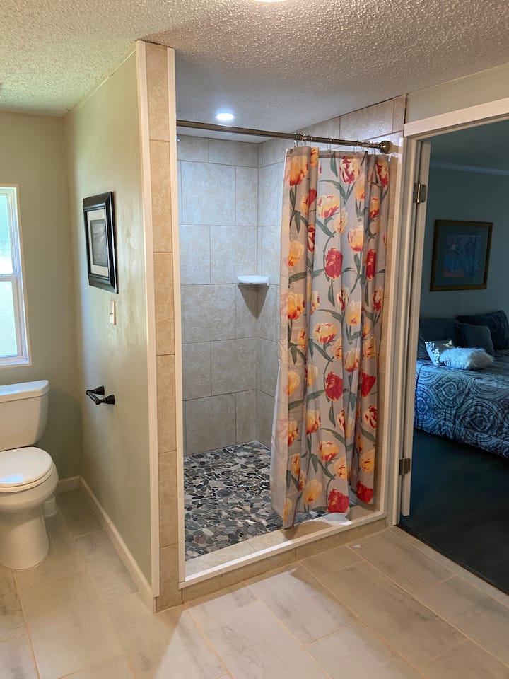 ( Country Cottage)@ Green Pond - City Scape Winery, Pelzer