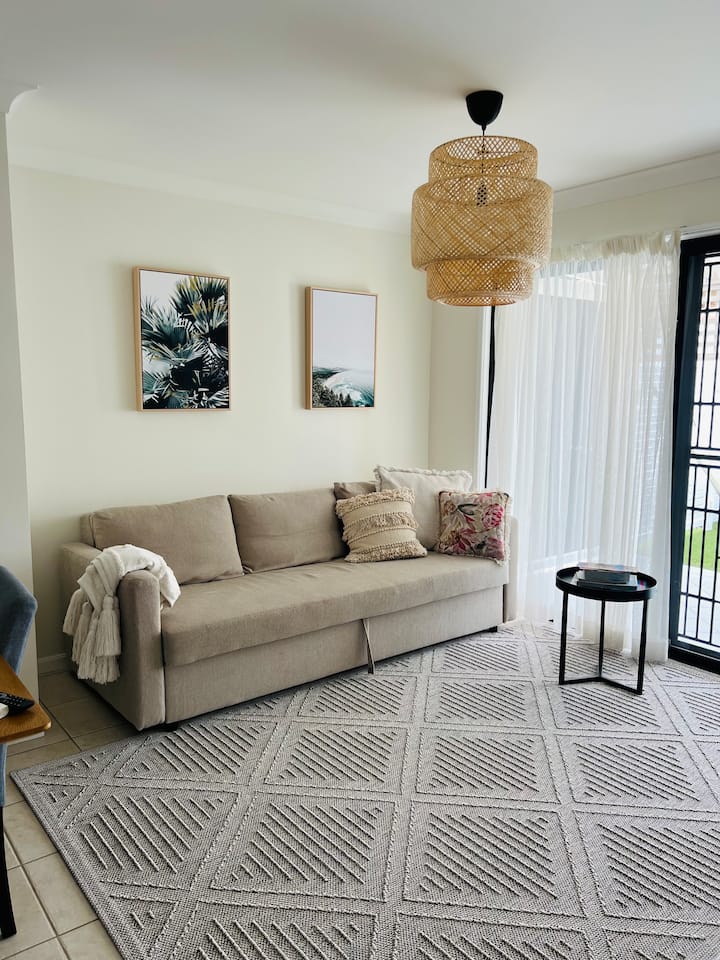 Garden Cottage With Putt Putt - Gold Coast