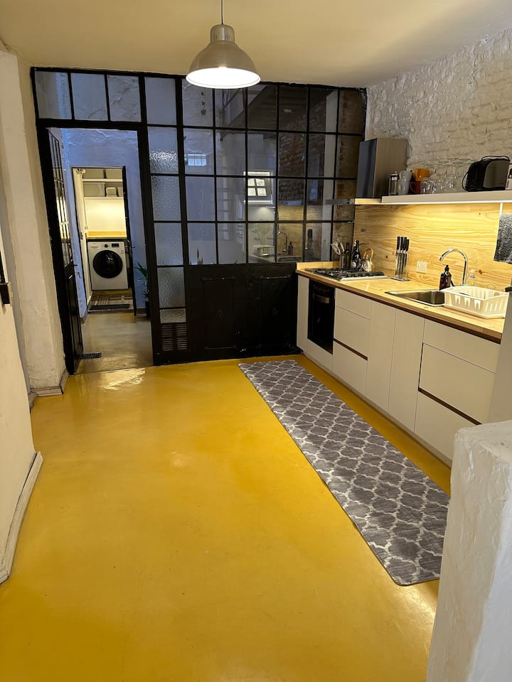 Renovated Ground-floor Creative Space W/patio - Buenos Aires