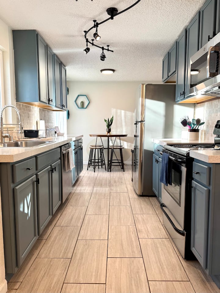 Arvada Retreat: Family & Dog-friendly, Fire Pit - Denver, CO