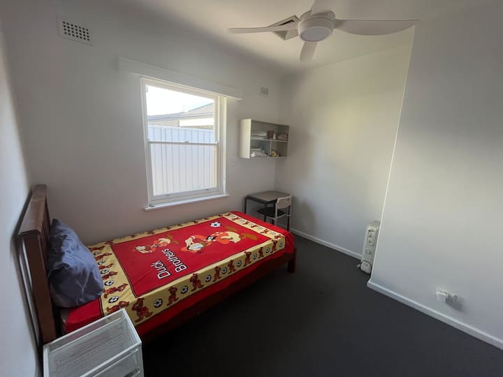 Semi Furnished Bedroom With Own Toilet - Adelaide