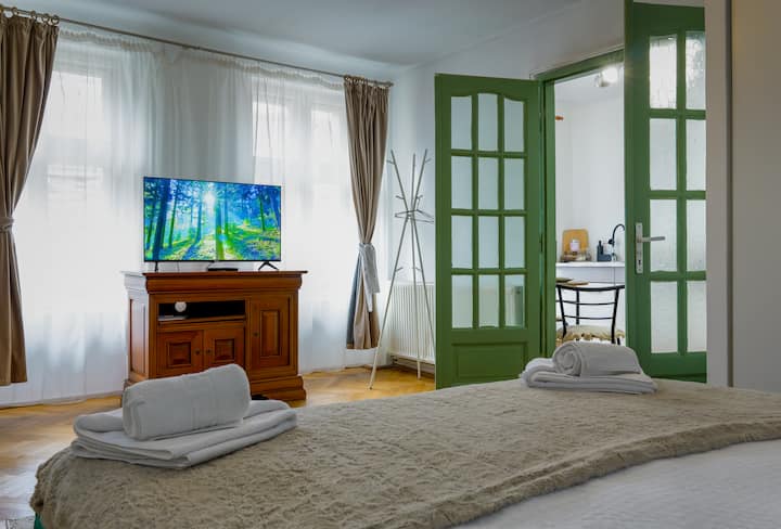 Quiet Central Studio In The Heart Of Brasov - Brașov, Rumanía