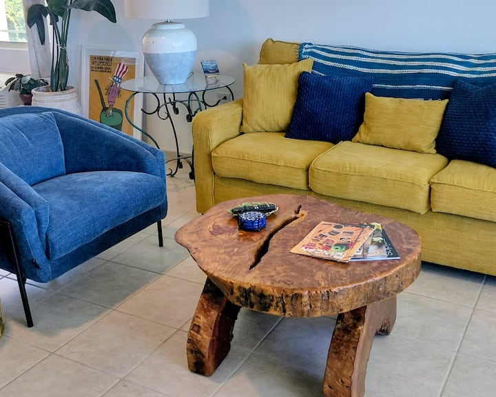 Beach, Pools And Blue Ocean Breezes!  Corner Unit - Rincón