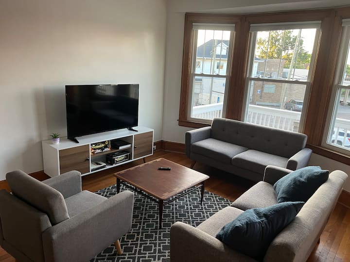 Motown’s Neighborhood Airbnb - Detroit, MI