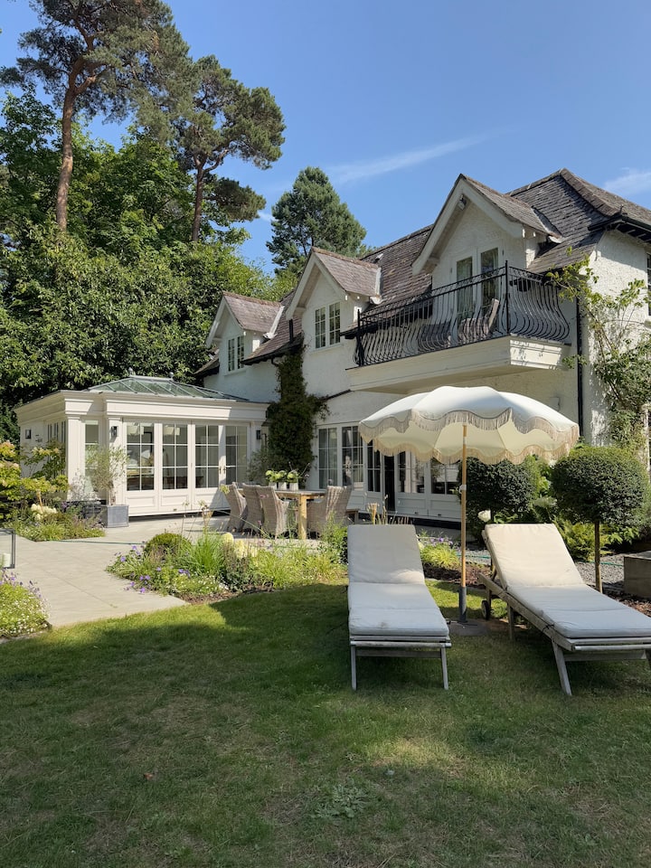 Country House With Hot Tub & Pool Table - Farnham