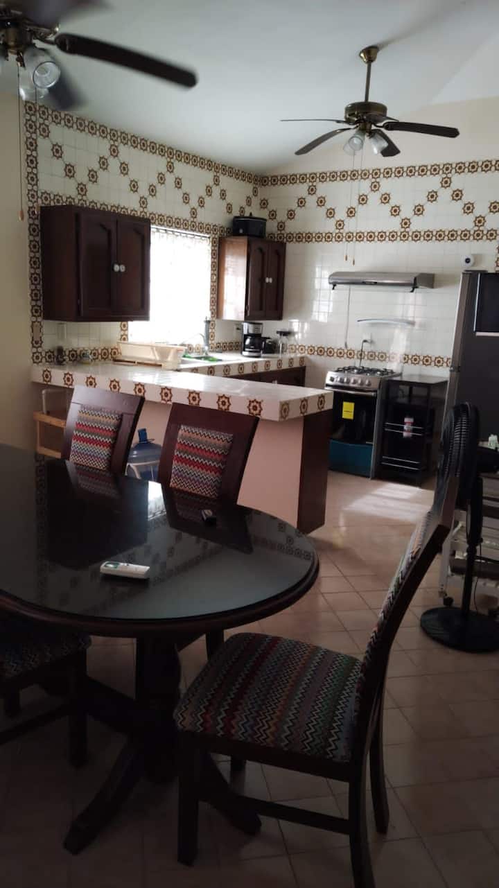 Departamento En Zona Dorada - マサトラン
