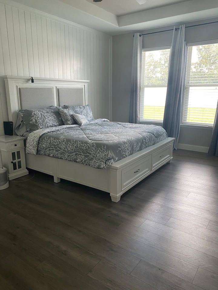 Room With Attached Bath In Ocala - Ocala, FL