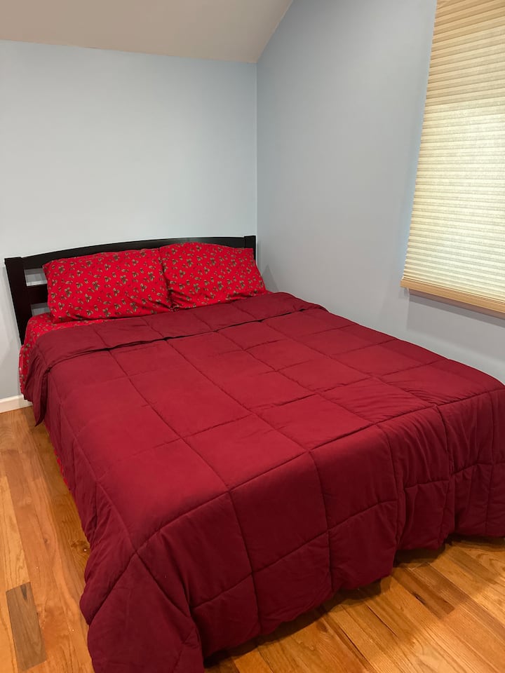Spacious 2br, Kitchen, Bath, - Medford, NY