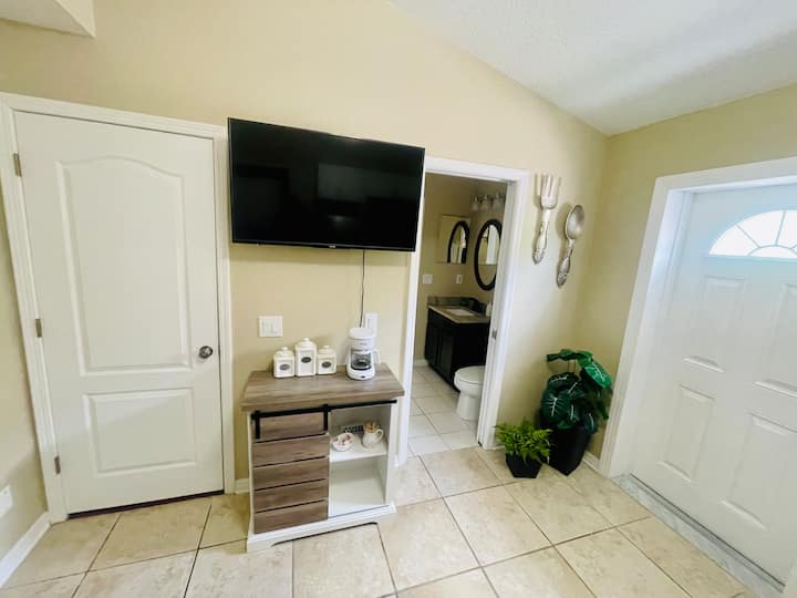 Cozy 1bed/1 Bath Apartment - Odessa, FL