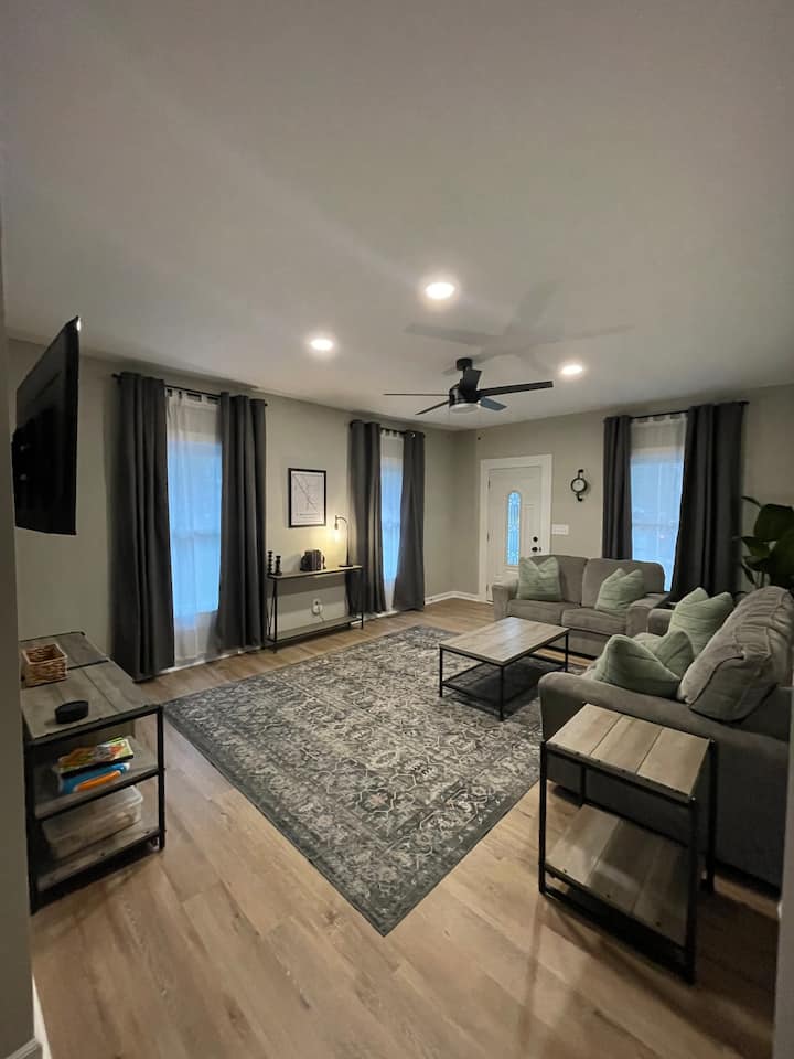 Cozy And Convenient Home! - Discovery Island, Simpsonville