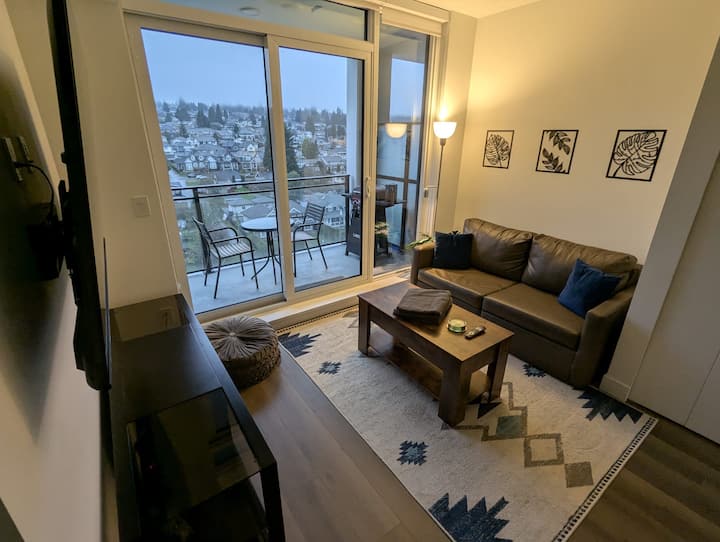 Brand New Cozy Coquitlam Studio - Coquitlam